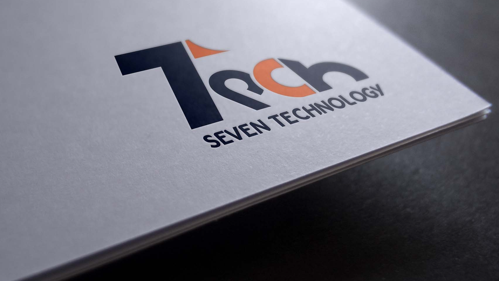 Hadi Wafik | تصميم هوية بصرية - لوغو